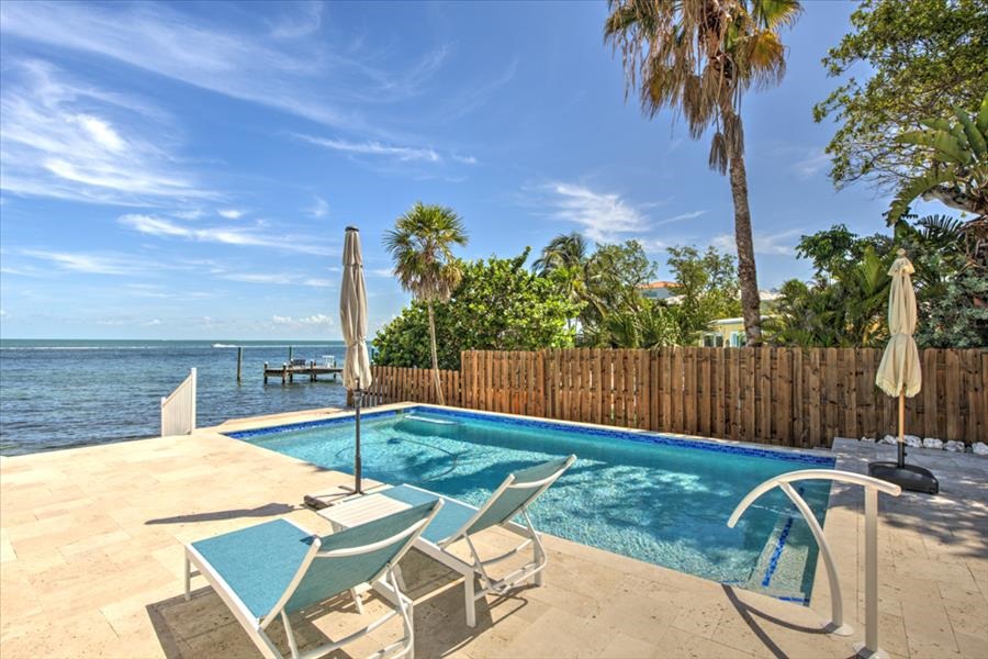Waterfront Fantasy(MA1055)| Florida Keys Vacation Rentals