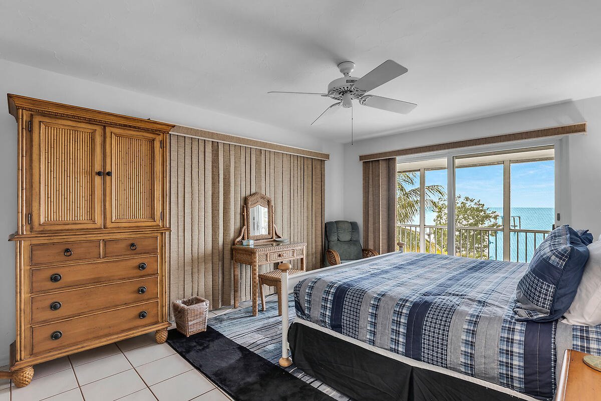 Palm Tree Resort(MA1023)| Florida Keys Vacation Rentals